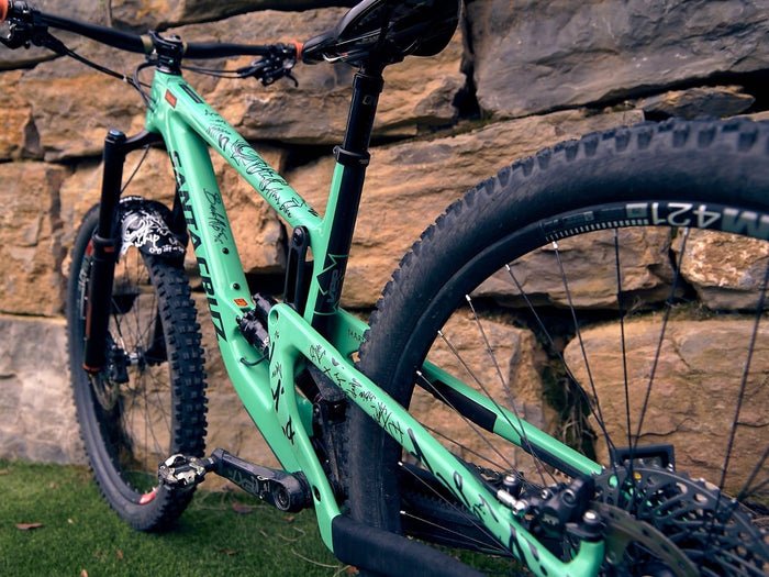 AMS Frame Guard Extra – Signature Black – SportsPlus