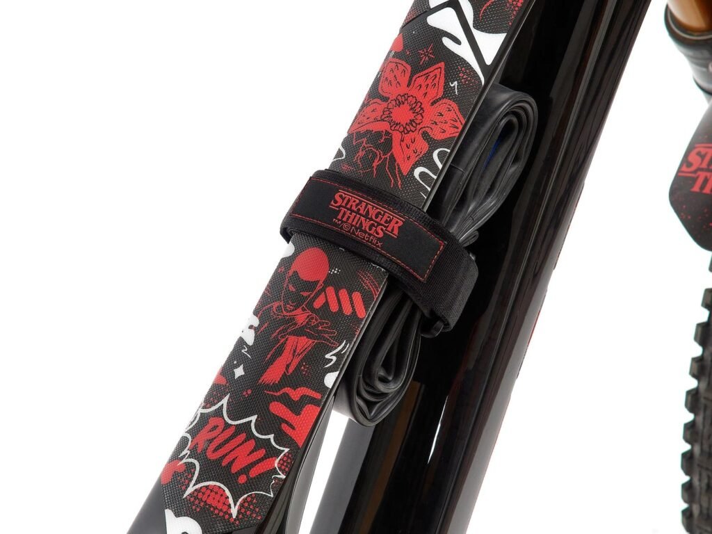 AMS Hook&Loop Strap – Stranger Things – SportsPlus